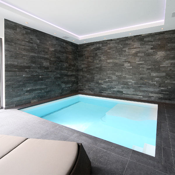 Dunkler Naturstein – Livingpool